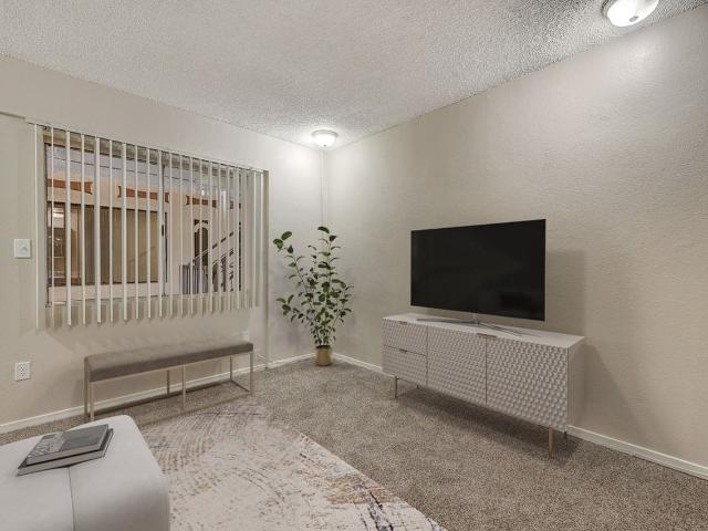 Paradise Royale 1 Bedroom Apartment for Rent at 4505 Paradise Rd, Paradise, NV 89169 The Strip