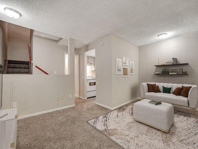 Paradise Royale 1 Bedroom Apartment for Rent at 4505 Paradise Rd, Paradise, NV 89169 The Strip