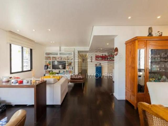 Paraíso | Apto totalmente reformado | Com 165 m² | Próximo ao metrô!