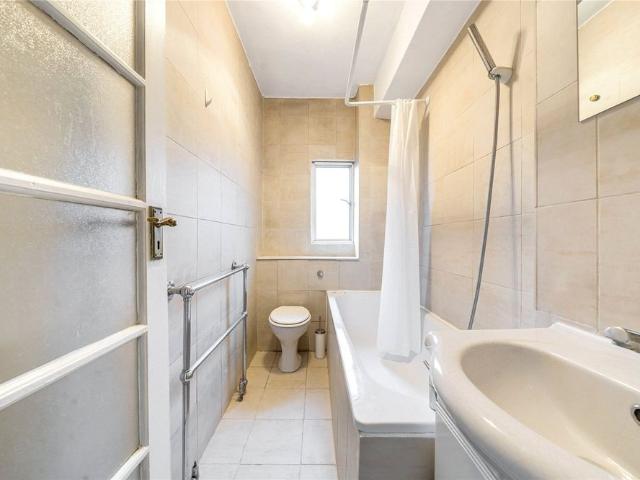 Paramount Court, WC1E, London
