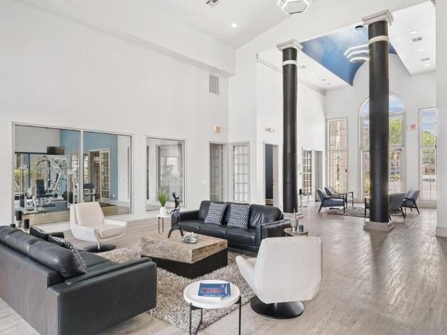 Paramount at Kingwood 3 Bedroom Apartment for Rent at 200 Kellington Dr N, Houston, TX 77339 Kingwood