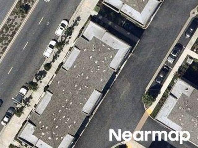 Paramount Blvd