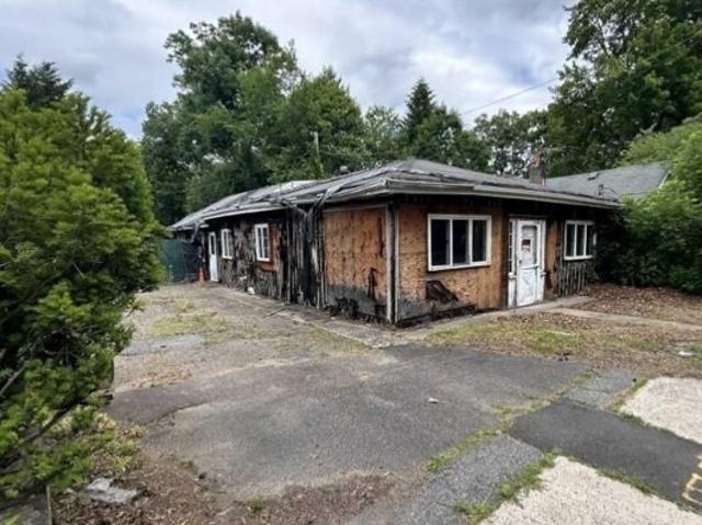 Paramus Rd, Paramus, Home For Sale