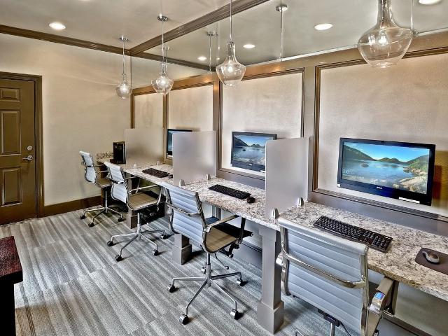 Parc at Perimeter 1 Bedroom Apartment for Rent at 6210 Peachtree Dunwoody Rd, Sandy Springs, GA 30328 Perimeter Center