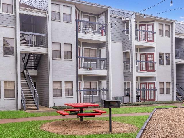 Parc at South Green 1 Bedroom Apartment for Rent at 12510 S Green Dr, Houston, TX 77034 Southbelt Ellington