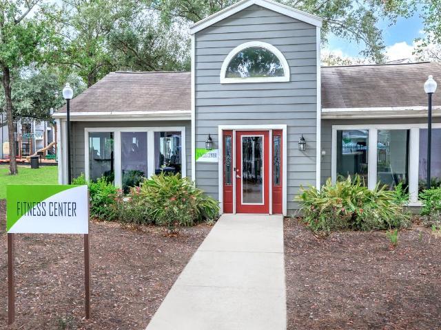 Parc at South Green 2 Bedroom Apartment for Rent at 12510 S Green Dr, Houston, TX 77034 Southbelt Ellington