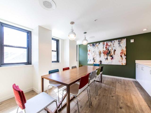 Parc Frontenac Studio Apartment for Rent at 40 N Kingshighway Blvd, St. Louis, MO 63108 Central West End