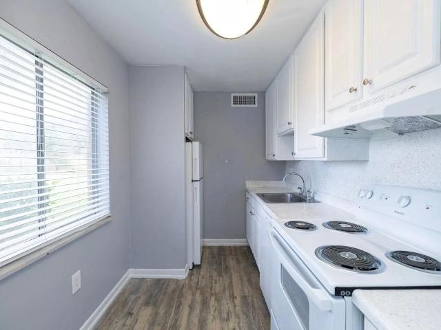 Parc Place Villas Apartments 1 Bedroom Apartment for Rent at 6919 Bonair Dr, Tampa, FL 33617