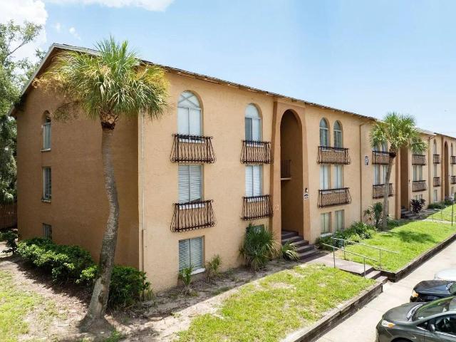 Parc Place Villas Apartments 2 Bedroom Apartment for Rent at 6919 Bonair Dr, Tampa, FL 33617