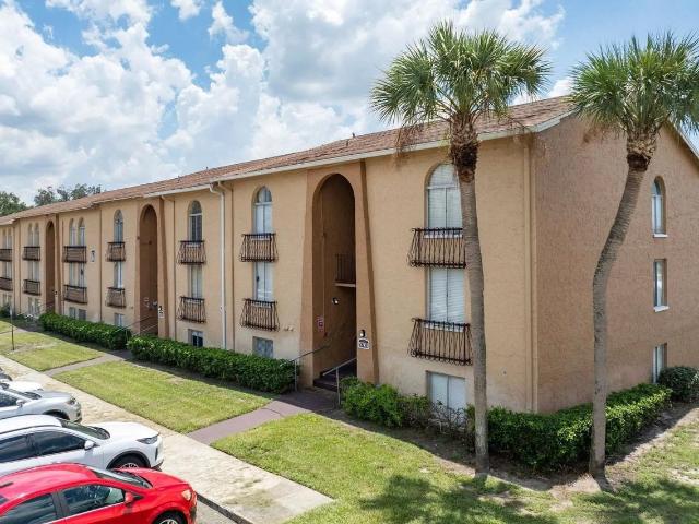 Parc Place Villas Apartments 2 Bedroom Apartment for Rent at 6919 Bonair Dr, Tampa, FL 33617