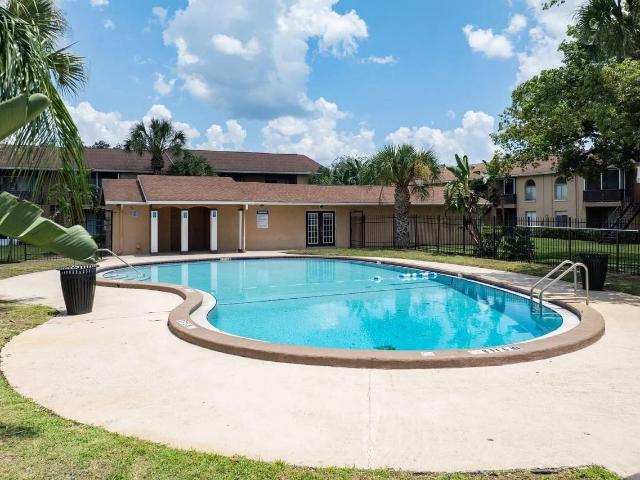 Parc Place Villas Apartments 2 Bedroom Apartment for Rent at 6919 Bonair Dr, Tampa, FL 33617