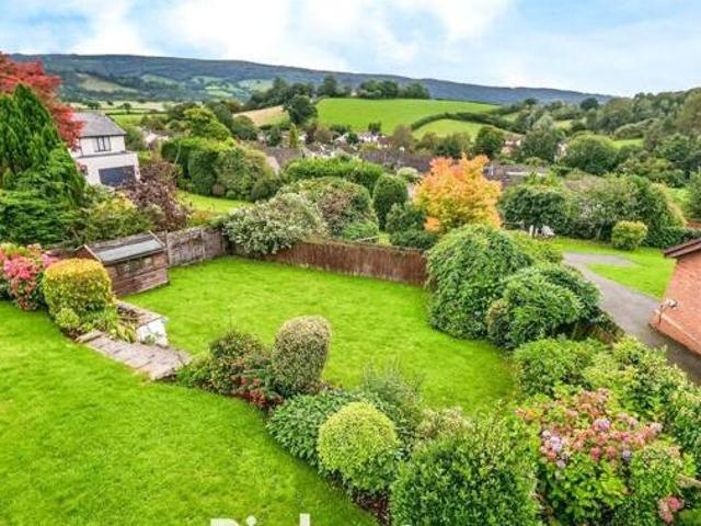 Parc Road, Llangybi, 3 Bedroom Detached