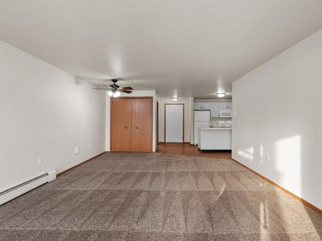 Parc 1 Bedroom Apartment for Rent at 1130 1040, 1110, 1130 & 1140 Moraine Way, Green Bay, WI 54303 Perkins Park