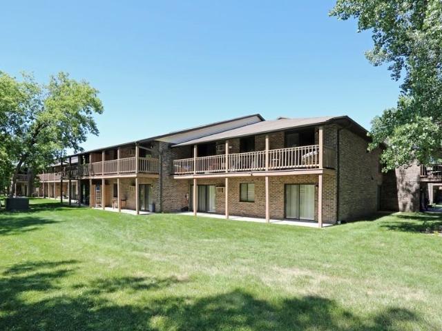 Parc 1 Bedroom Apartment for Rent at 1130 1040, 1110, 1130 & 1140 Moraine Way, Green Bay, WI 54303 Perkins Park