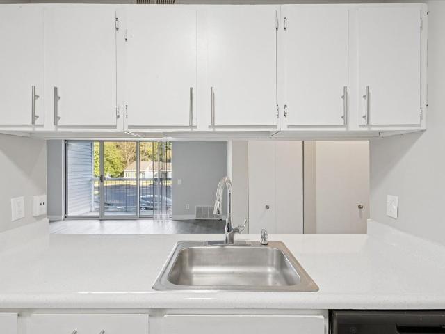 Parchment Point Townhomes 2 Bedroom Apartment for Rent at 450 Haymac Dr, Parchment, MI 49004 Parchment