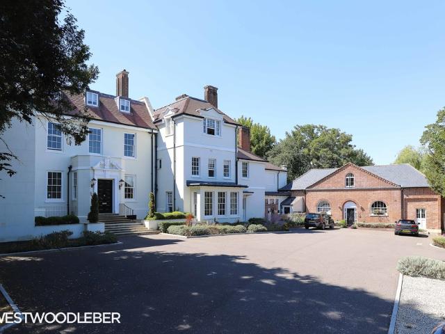 Paringdon Road, Harlow, CM19