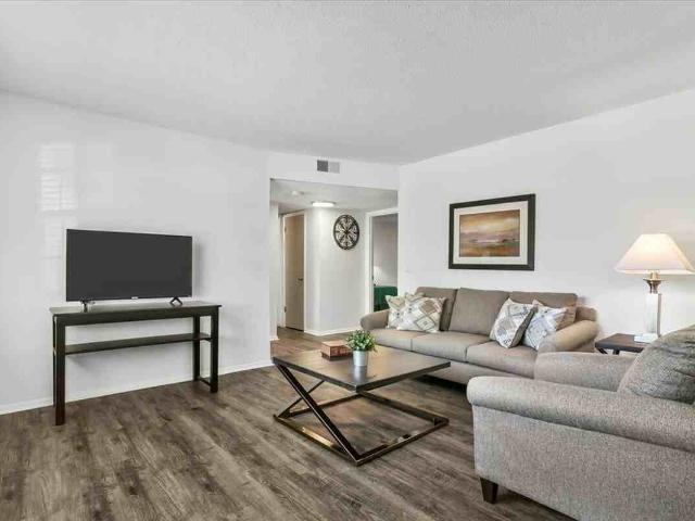 Paris Park 2 Bedroom Apartment for Rent at 357 Hillandale Rd, Greenville, SC 29609
