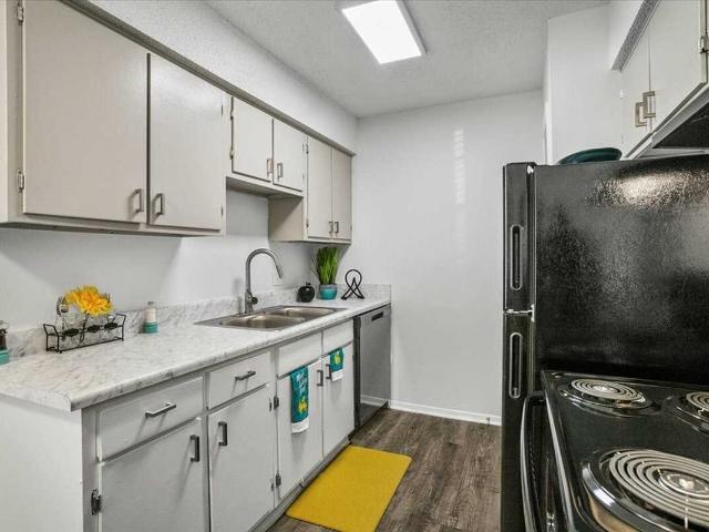 Paris Park 2 Bedroom Apartment for Rent at 357 Hillandale Rd, Greenville, SC 29609