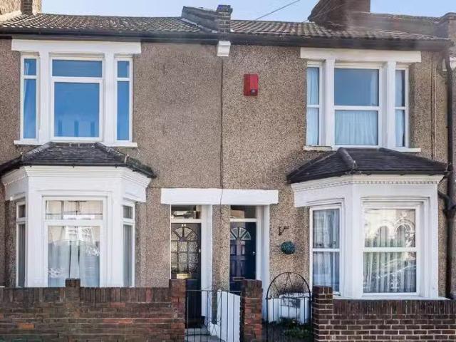 Parish Lane, Penge 3 bed terraced house for sale £550,000