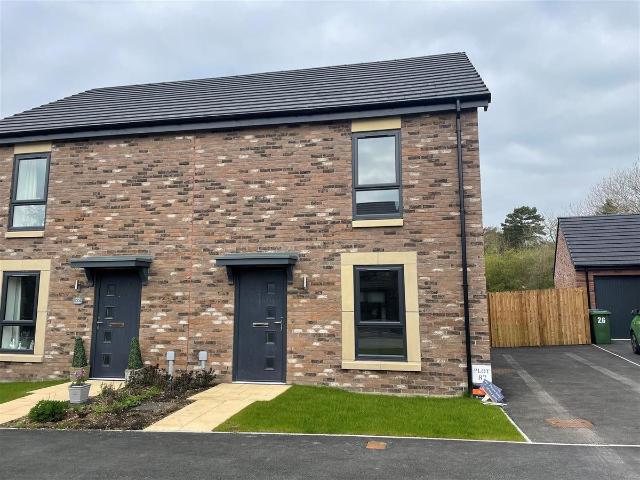Parisi Way, Pocklington, York YO42, 3 bed property to rent, £1,250 pcm | PrimeLocation
