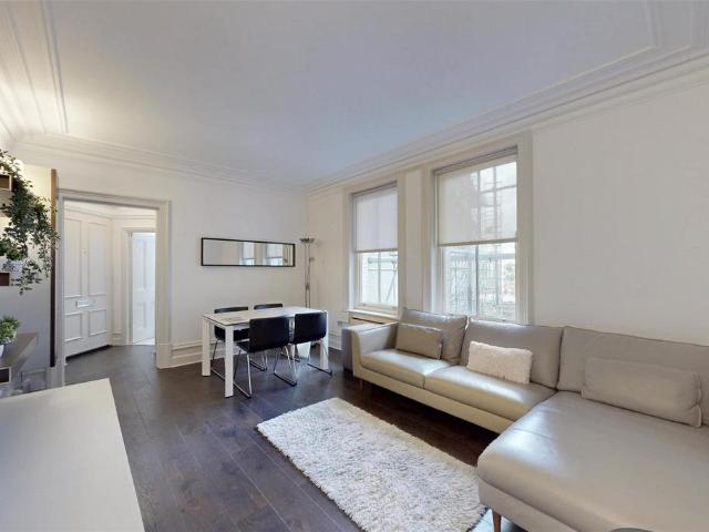 PARK MANSIONS, KNIGHTSBRIDGE, London. 1 bed flat to rent £3,467 pcm £800 pw
