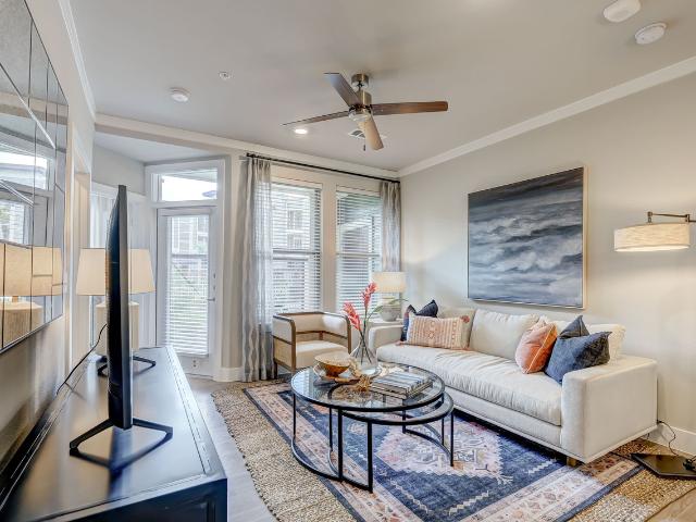Park on Napoli 1 Bedroom Apartment for Rent at 13802 Napoli Dr, Houston, TX 77070