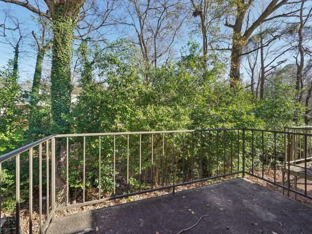 Park On Valley 1 Bedroom Apartment for Rent at 741 Barcelona Ct, Birmingham, AL 35209 Glen Iris