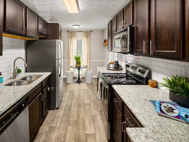 Park at Abernathy Square Apartments 2 Bedroom Apartment for Rent at 6925 Roswell Rd, Sandy Springs, GA 30328 North Springs