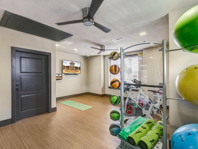 Park at Crystal Falls 2 Bedroom Apartment for Rent at 7740 183a Toll Rd, Leander, TX 78641