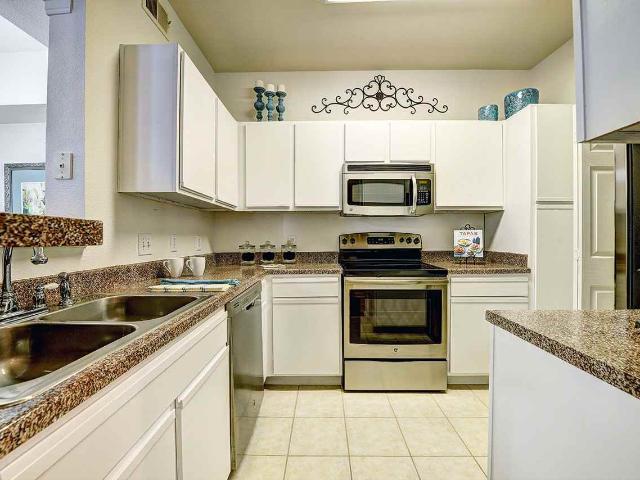 Park at Fairmont 1 Bedroom Apartment for Rent at 6060 Fairmont Pkwy, Pasadena, TX 77505