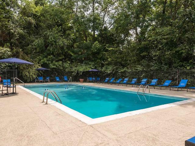 Park At Hurstbourne 2 Bedroom Apartment for Rent at 6000 Big Ben Dr, Louisville, KY 40291 Fern Creek