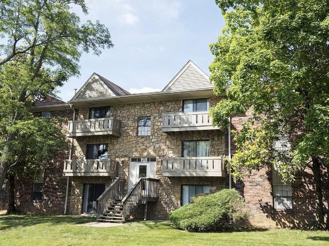 Park At Hurstbourne 3 Bedroom Apartment for Rent at 6000 Big Ben Dr, Louisville, KY 40291 Fern Creek
