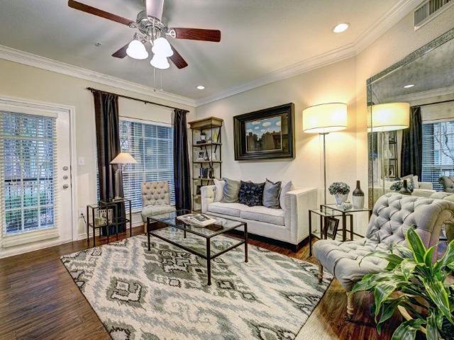 Park at WestCreek 3 Bedroom Apartment for Rent at 2350 Westcreek Ln, Houston, TX 77027 Great Uptown