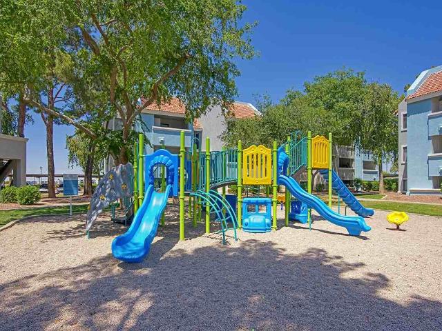 Park at Westgate 2 Bedroom Apartment for Rent at 6444 N 67th Ave, Glendale, AZ 85301