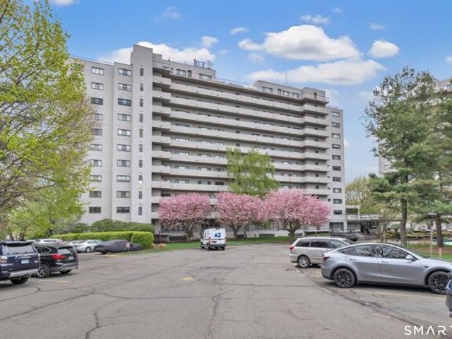 Park Ave Unit C, Bridgeport, Condo For Sale