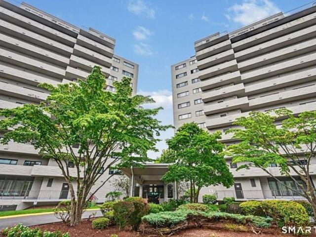 Park Ave Unit C, Bridgeport, Condo For Sale
