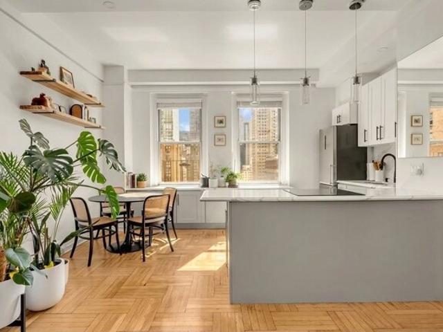 Park Ave Unit D, New York, Property For Sale