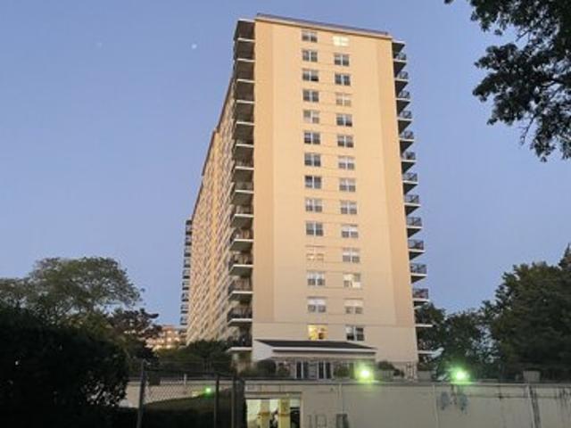 Park Ave Unit P, Bridgeport, Condo For Sale