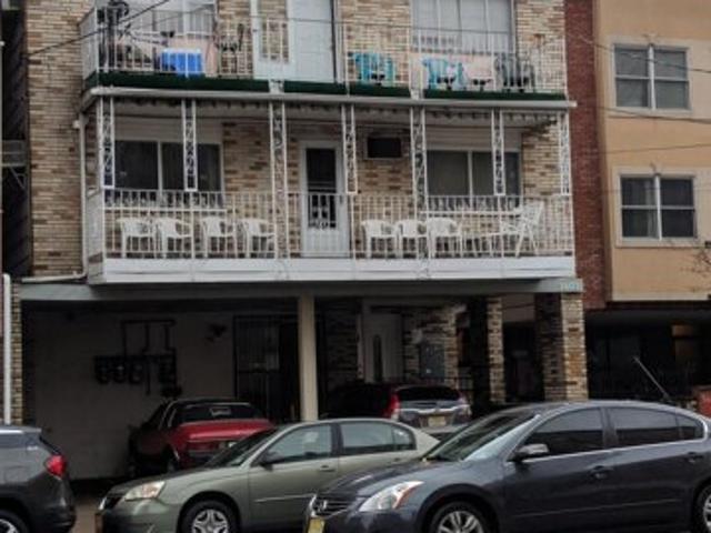 Park Ave Unit, Union City, Condo For Sale