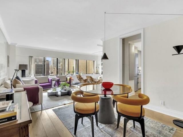 Park Ave Apt E, New York, Condo For Sale
