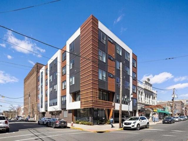 Park Ave Apt,west New York, Condo For Sale