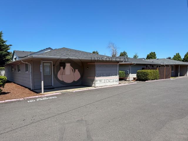 Park Ave Apts #2025 1736