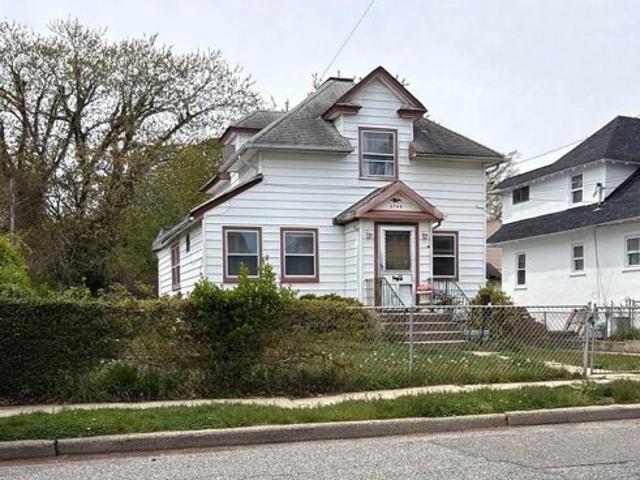 Park Ave, Baldwin, Home For Sale