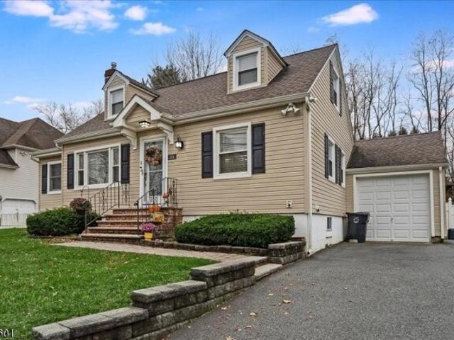 Park Ave, Hanover Twp, Home For Sale