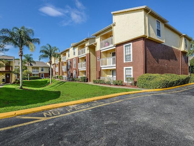 Park Avenue 2 Bedroom Apartment for Rent at 11325 N 50th St, Tampa, FL 33617 Terrace Park
