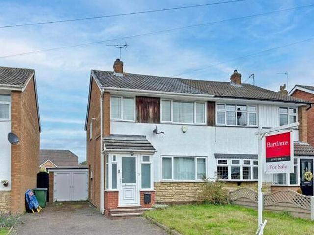 Park Avenue, Wombourne, 3 Bedroom Semi detached