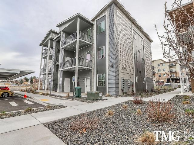 Park Avenue at Hansen Park 3 Bedroom Apartment for Rent at 7968 W 10th Ave, Kennewick, WA 99336