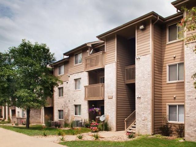 Park Avenue by Broadmoor 1 Bedroom Apartment for Rent at 4400 Park Ave, Des Moines, IA 50321 Southwestern Hills