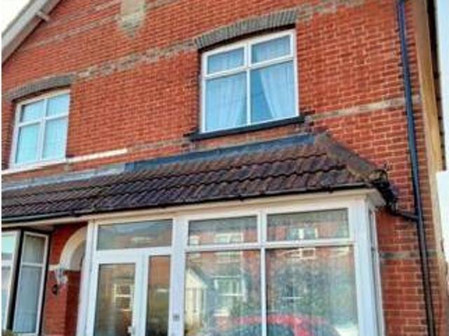 Park Avenue, Egham, 3 Bedroom Semi detached