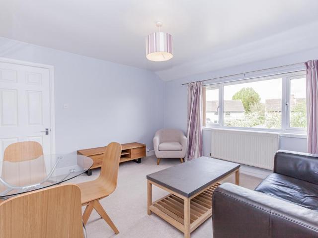 Park Avenue, Kidlington 1 bed apartment to rent £1,295 pcm £299 pw